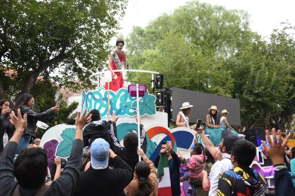 Sofía y un desfile brillante en el Carrusel de la Fiesta Nacional de la Vendimia